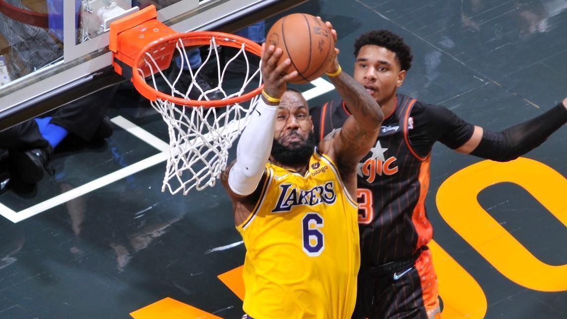James scores 29, plays center as Lakers rally past Magic - ABC7 Los Angeles