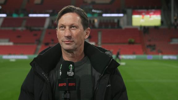 Gemist: Schmidt: "Philipp Max kan ook als centrale verdediger uit de