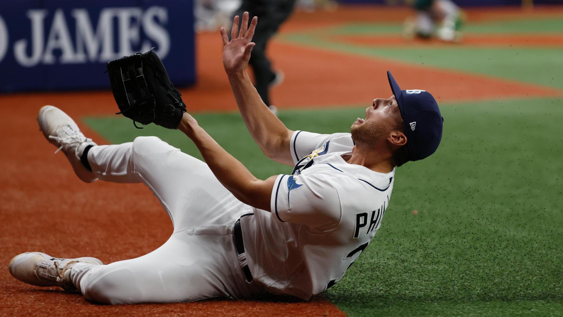 Blackburn goes 5 scoreless, A's hand Rays 1st loss, 13-2 - ABC7 San ...