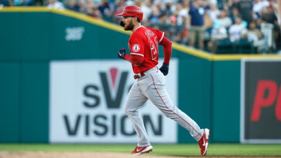Sandoval throws 4-hitter, Angels beat Tigers 1-0 on Walsh HR - ABC7 Los ...