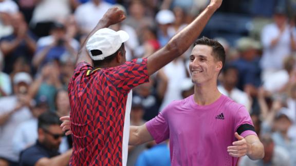 ESPN: Serving sports fans. Anytime. Anywhere. - ESPN