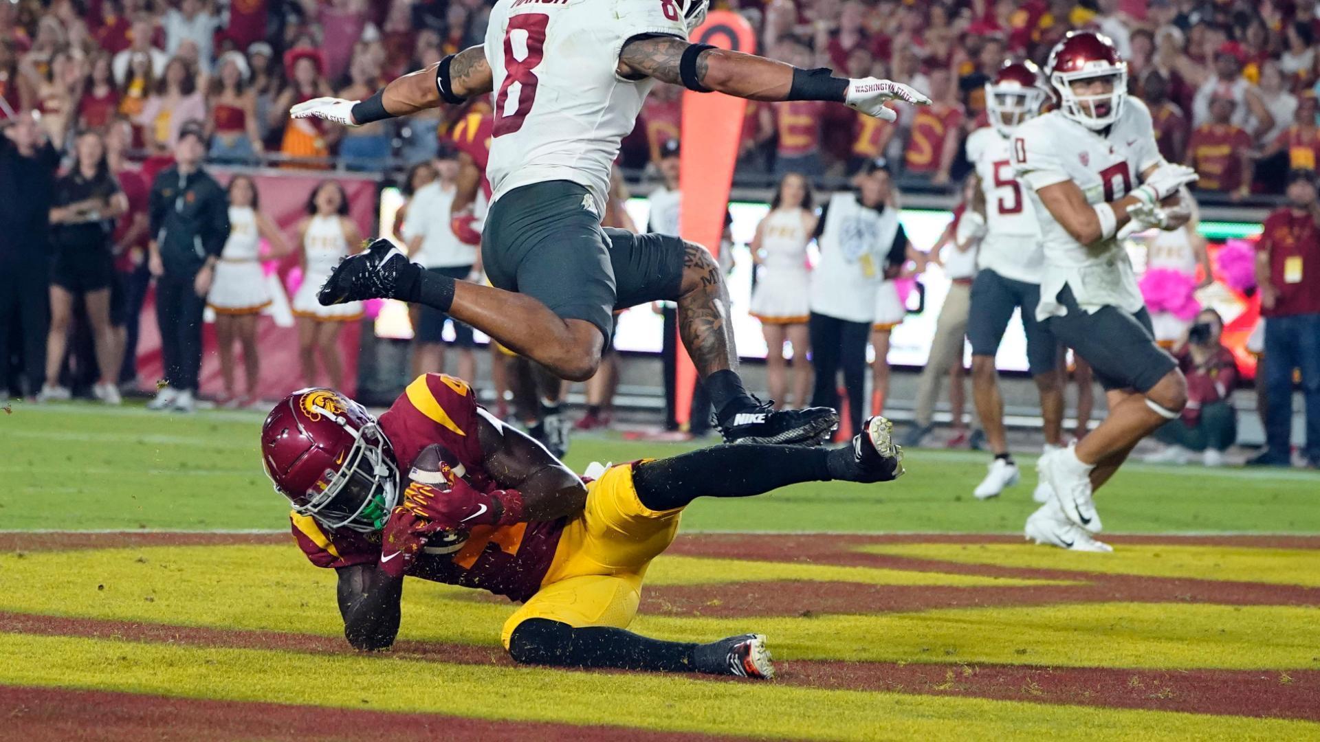 No. 6 USC defense clamps down, beats Washington State 30-14 - ABC7 Los ...