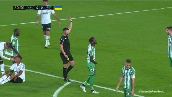 Edgar González ve la roja y deja al Betis con 10 - ESPN Video