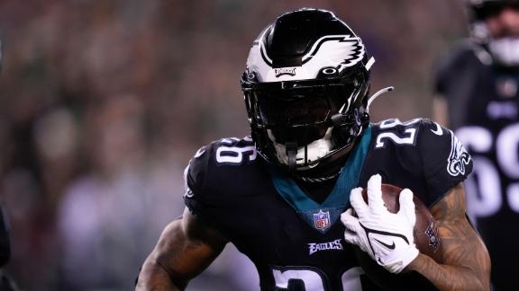 Hurts, Eagles run past Packers 40-33; Rodgers hurt - 6abc Philadelphia