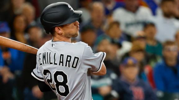 Remillard's 2 big hits off the bench in MLB debut rally the White Sox ...