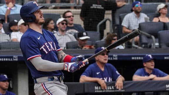 Bader's 2-run double in the eighth sends the Yankees past the Rangers 5 ...