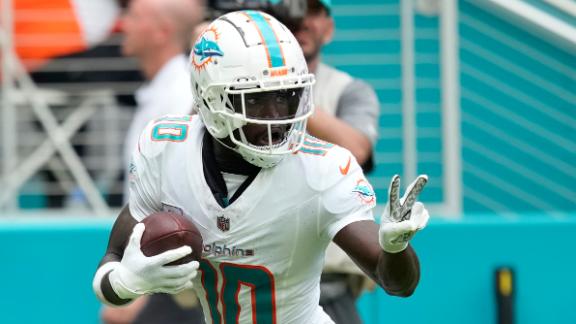 De'Von Achane and Tyreek Hill lead Miami Dolphins to 31-16 win over New York Giants - ABC7 New York