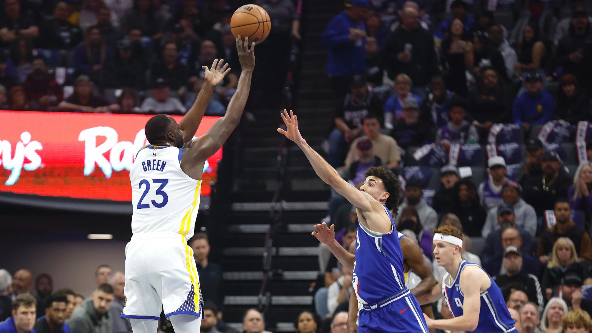 Monk's late basket leads the Kings past the Warriors 124-123 to win In ...