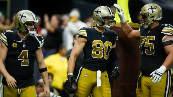 Derek Carr overcomes recent injuries and rough start, leads Saints past ...