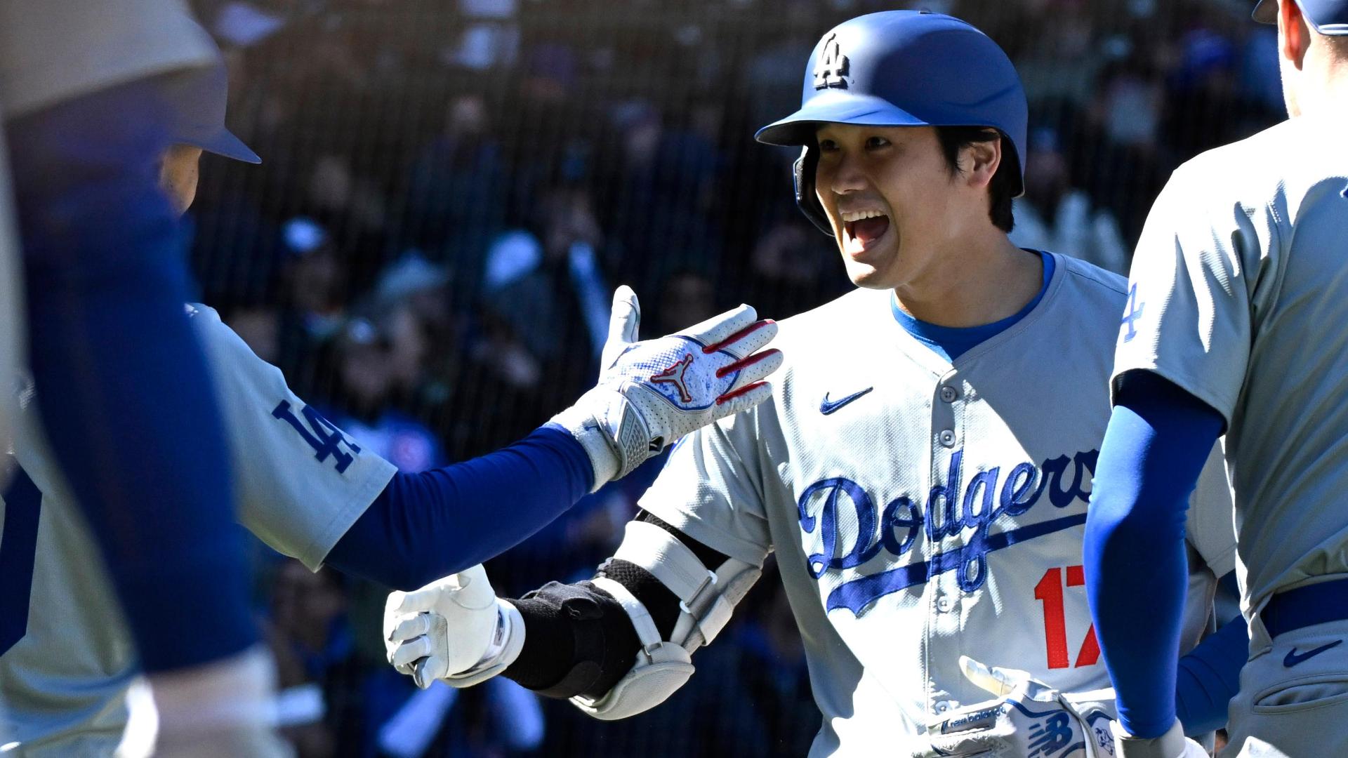 Seiya Suzuki drives in 3 runs as Chicago Cubs hold off Los Angeles ...