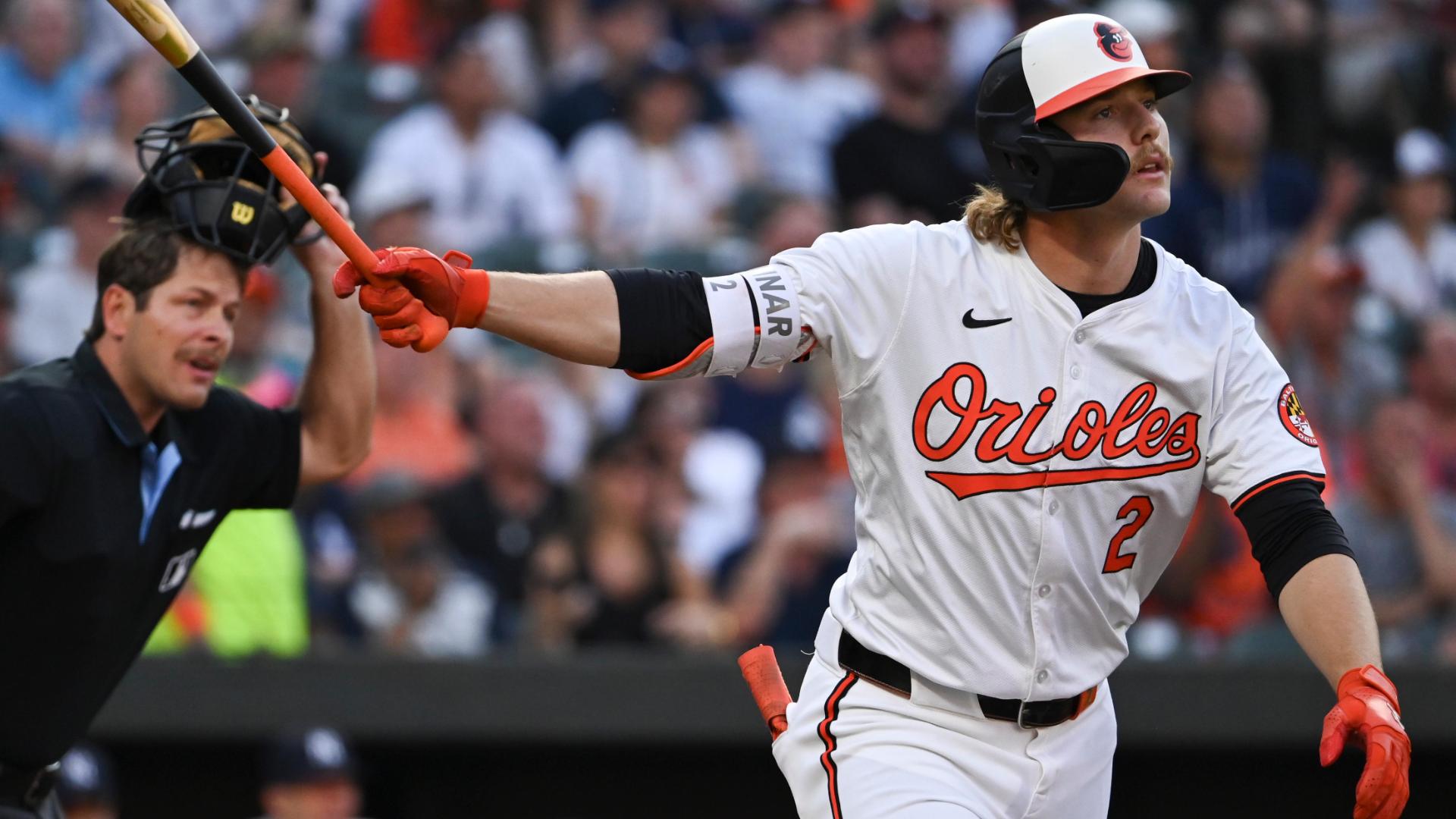 Gunnar Henderson becomes youngest player to hit 10 homers before May 1 as Orioles defeat Yankees ...