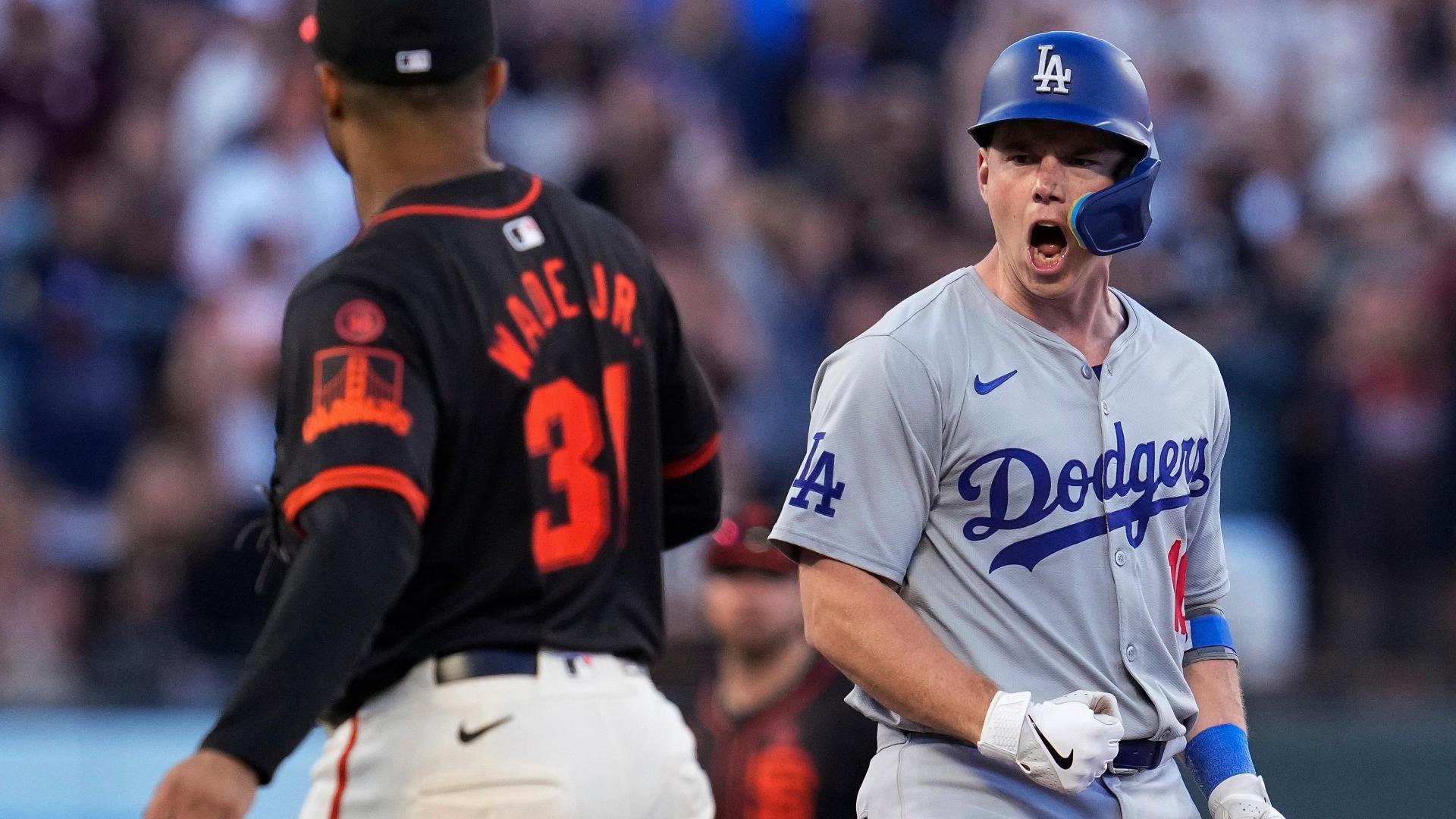 Will Smith's double ignites seven-run 11th inning as the Dodgers beat ...