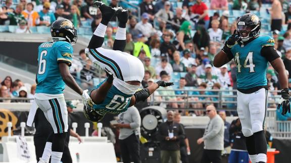 Vintage performances by Davante Adams and Aaron Rodgers carry Jets past ...