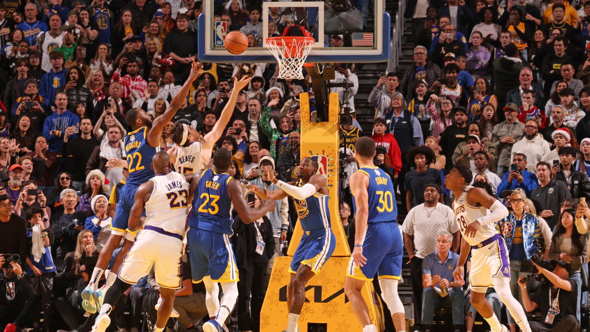 LeBron James scores 31 in record 19th Christmas Day game as Lakers hold ...