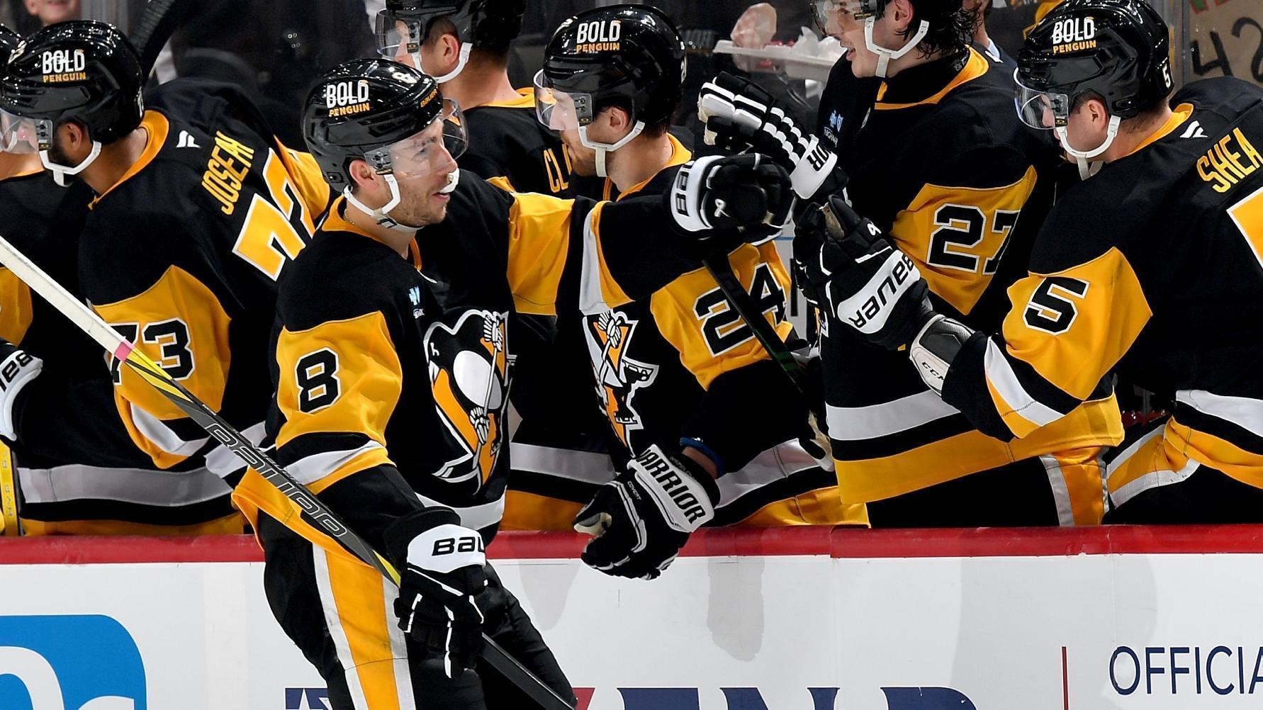 Crosby breaks Lemieux's Penguins career assists record in 3-2 victory over the Islanders - ABC7 ...