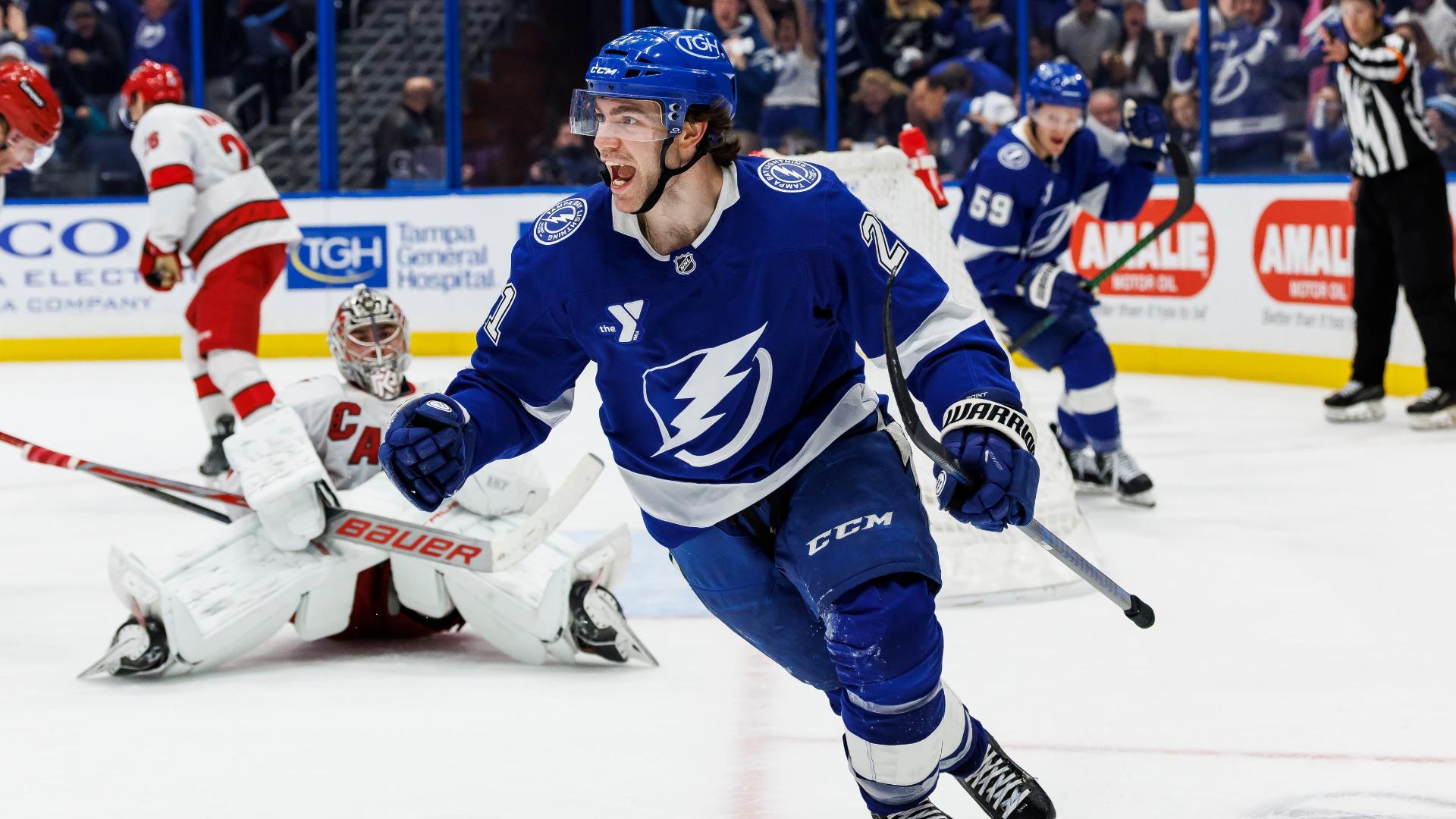 Brayden Point scores with 52 seconds to play to lift Lightning to 3-2 ...