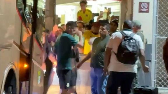 James Rodríguez fue recibido con porras en San Luis - ESPN Video