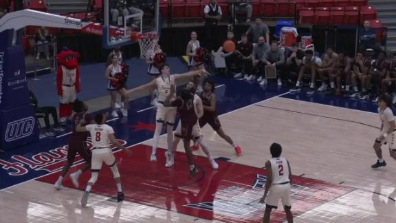 Javon Jackson scores 16 to lead UIC to 63-58 victory over Missouri ...