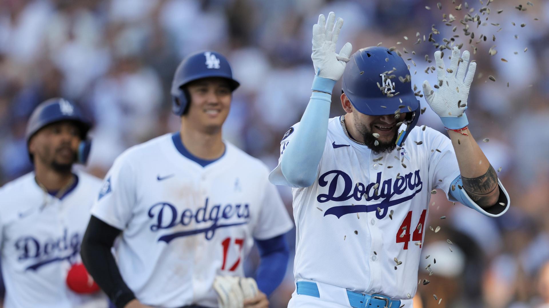 Andy Pages' 3-run homer pushes Dodgers to 5-4 win over Giants - ABC7 ...