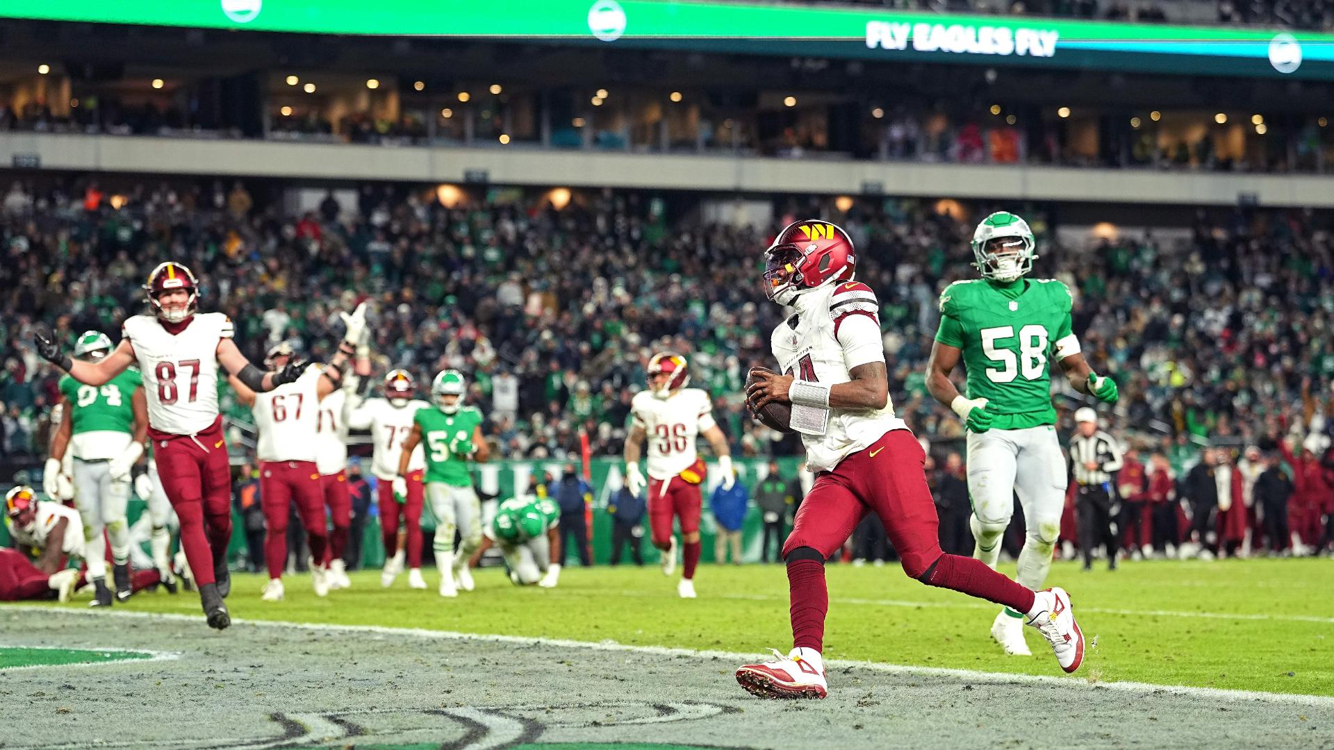 Eagles' backup plan backfires with 24-17 loss to Commanders that costs ...