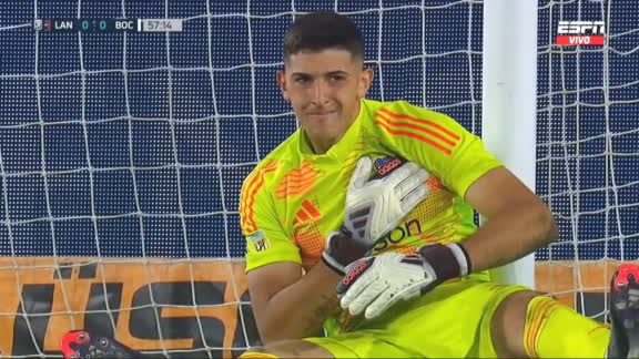 Brey se vistió de héroe y salvó a Boca con una doble atajada ...