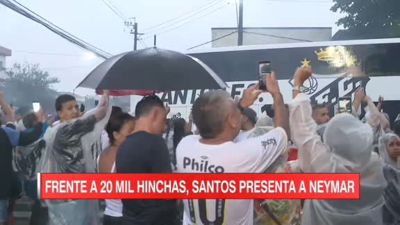 ¡Locura en Brasil por la llegada de Neymar a Santos! - ESPN Video