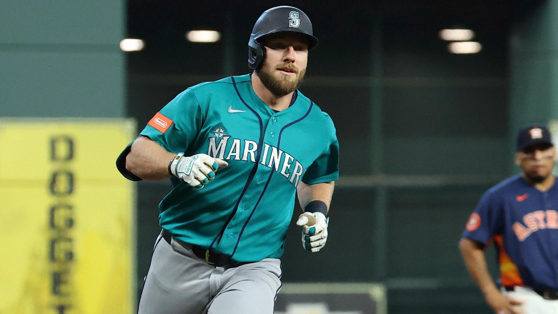 Luke Raley hits 3-run home run, Garver hits his 1st of the season and ...
