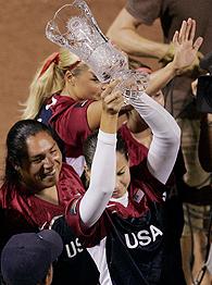 U.S. solves Japan's Ueno to win World Cup of Softball - ESPN