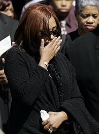 Over 1,000 pay respects to Nash at funeral - ESPN