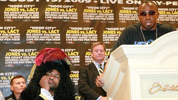 Notebook: Jones hopes to turn back time against Lacy - boxing - ESPN