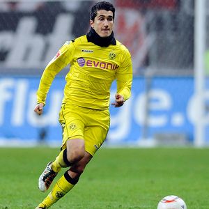 Soccer: Dortmund poised for Bundesliga history - ESPN