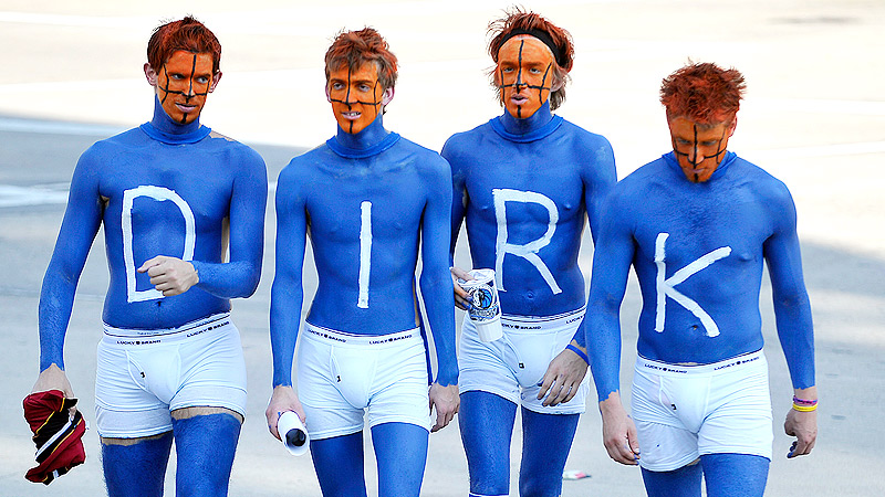 Group Of Blue Men - Funniest Photos of the Season - ESPN