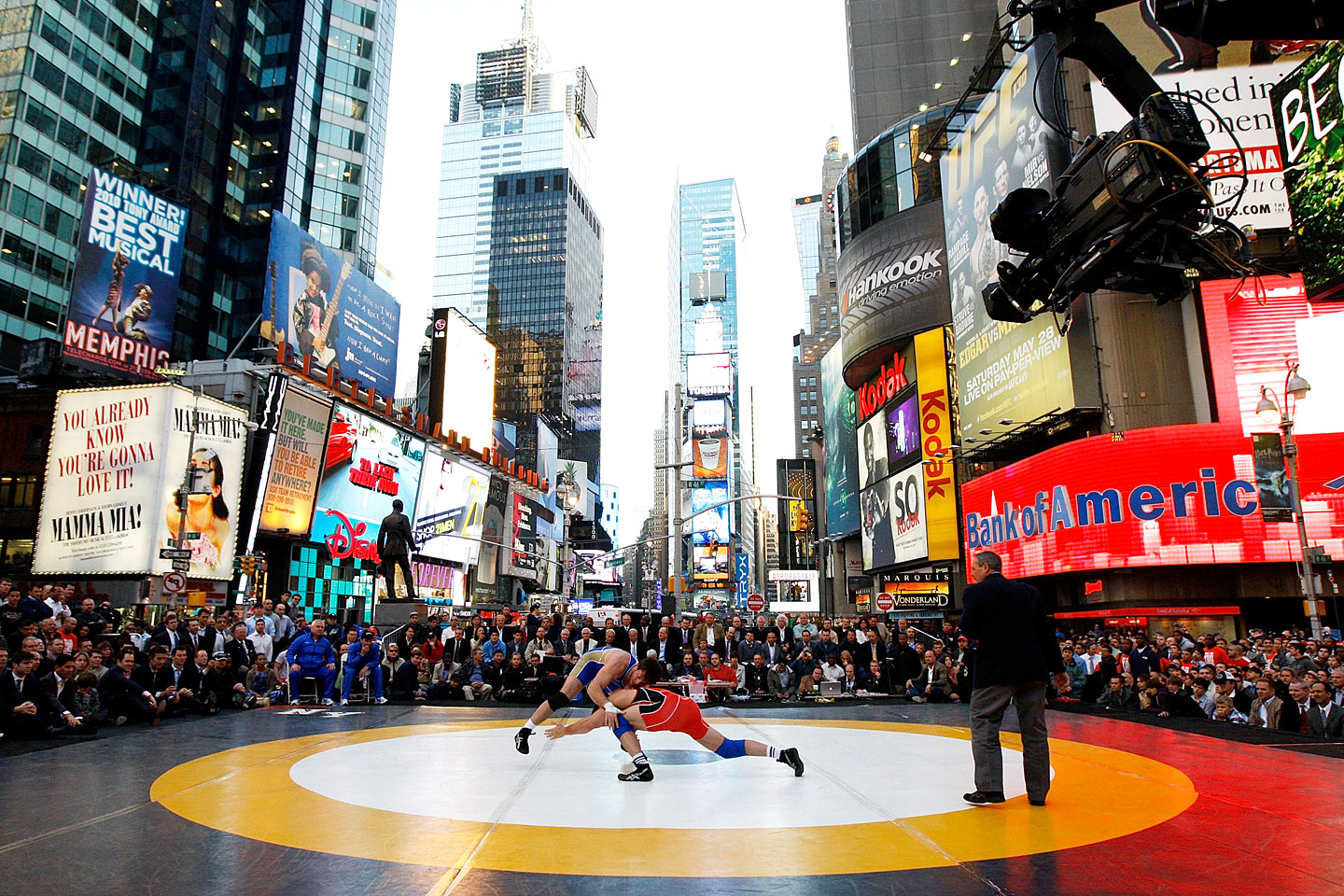 Times Square Gridlock - 2011 Year In Photos - ESPN