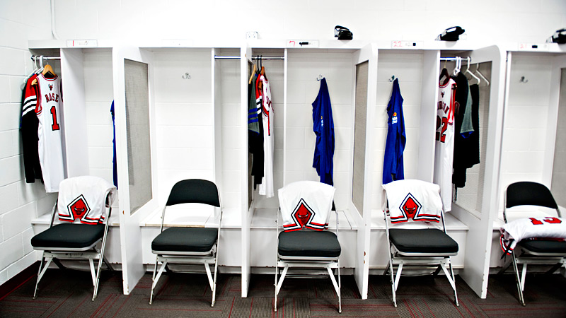 Visitors' locker room - One Day One Game Unseen - ESPN