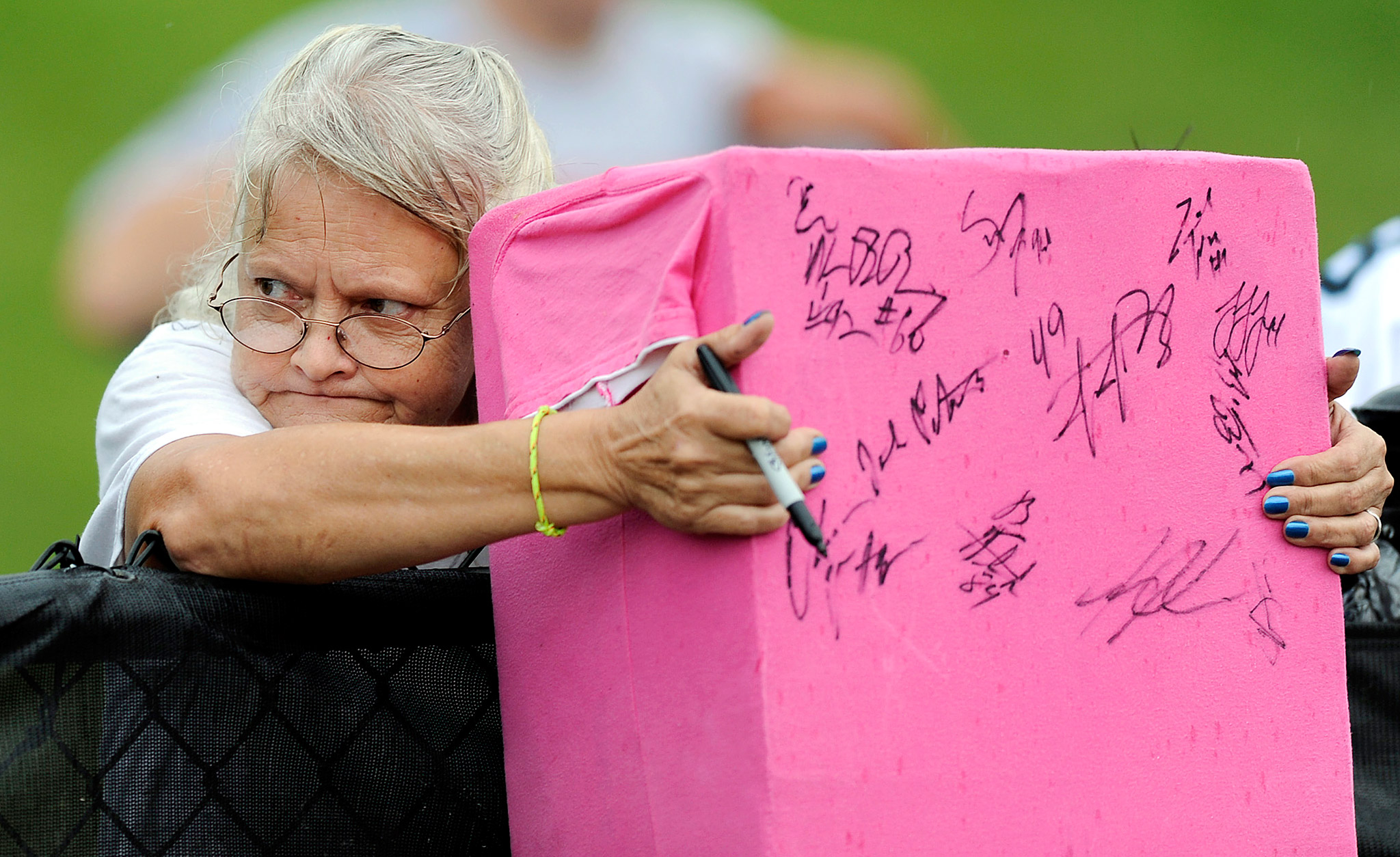 Panther Passion - Fans at NFL Training Camps - ESPN