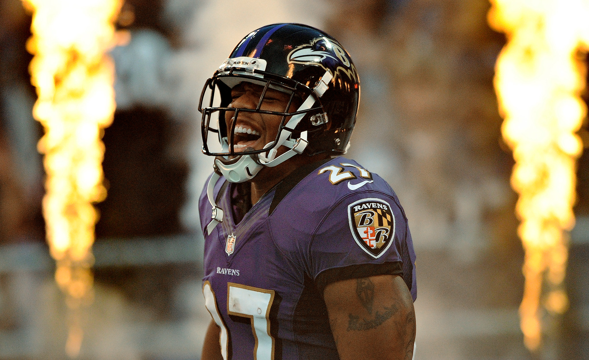 Ray's Roar - ESPN Playbook: Photos of the Week August 26, 2012 - ESPN