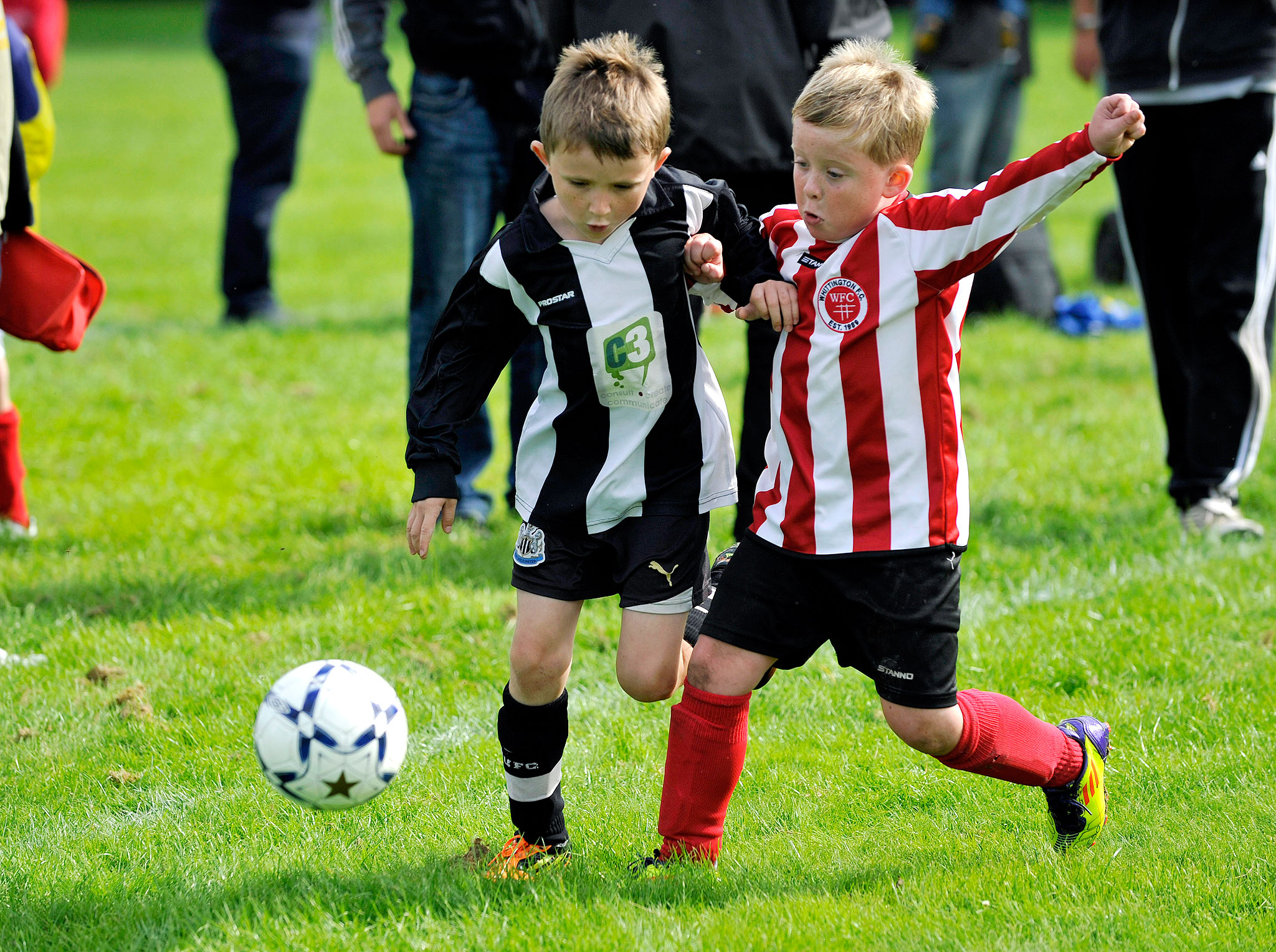 Kid Kicks - ESPN Playbook: Photos of the Week September 2, 2012 - ESPN