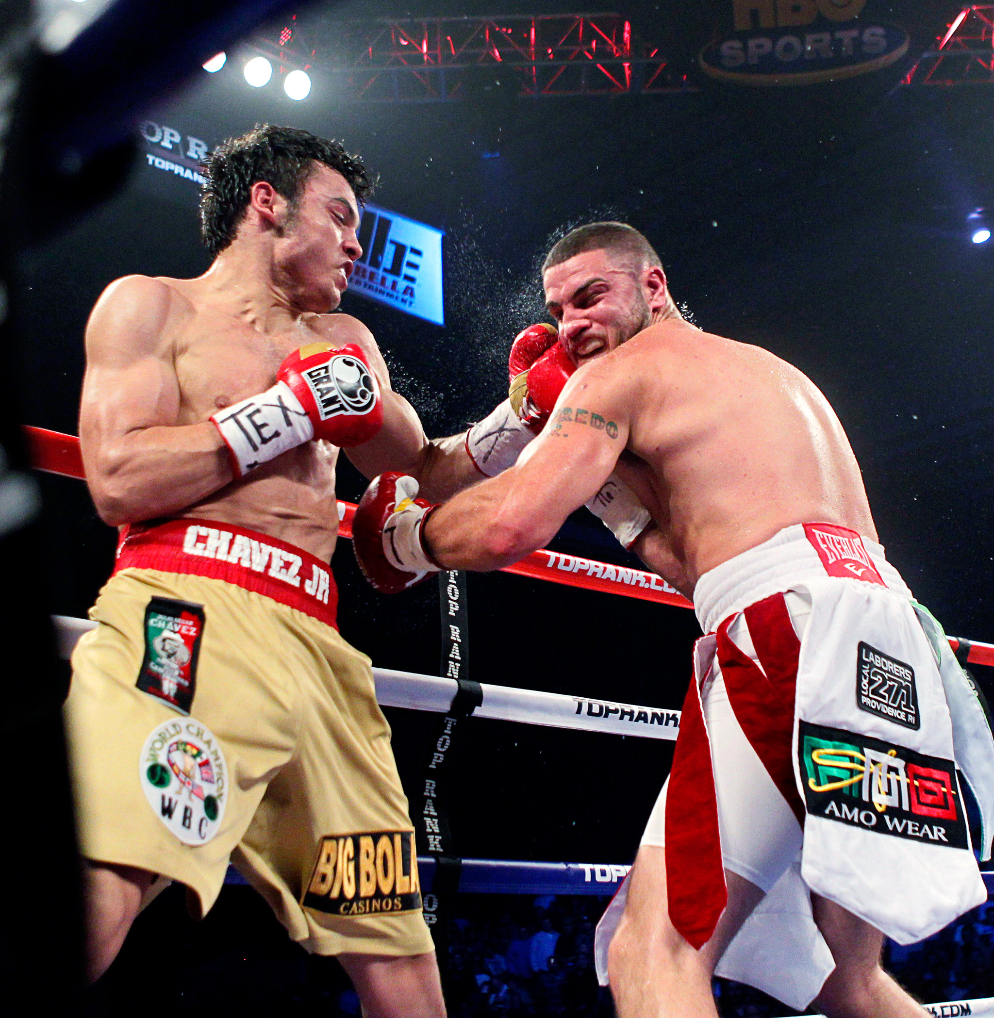 Julio Chavez Jr.-Peter Manfredo - BOXING: Top Shots - ESPN