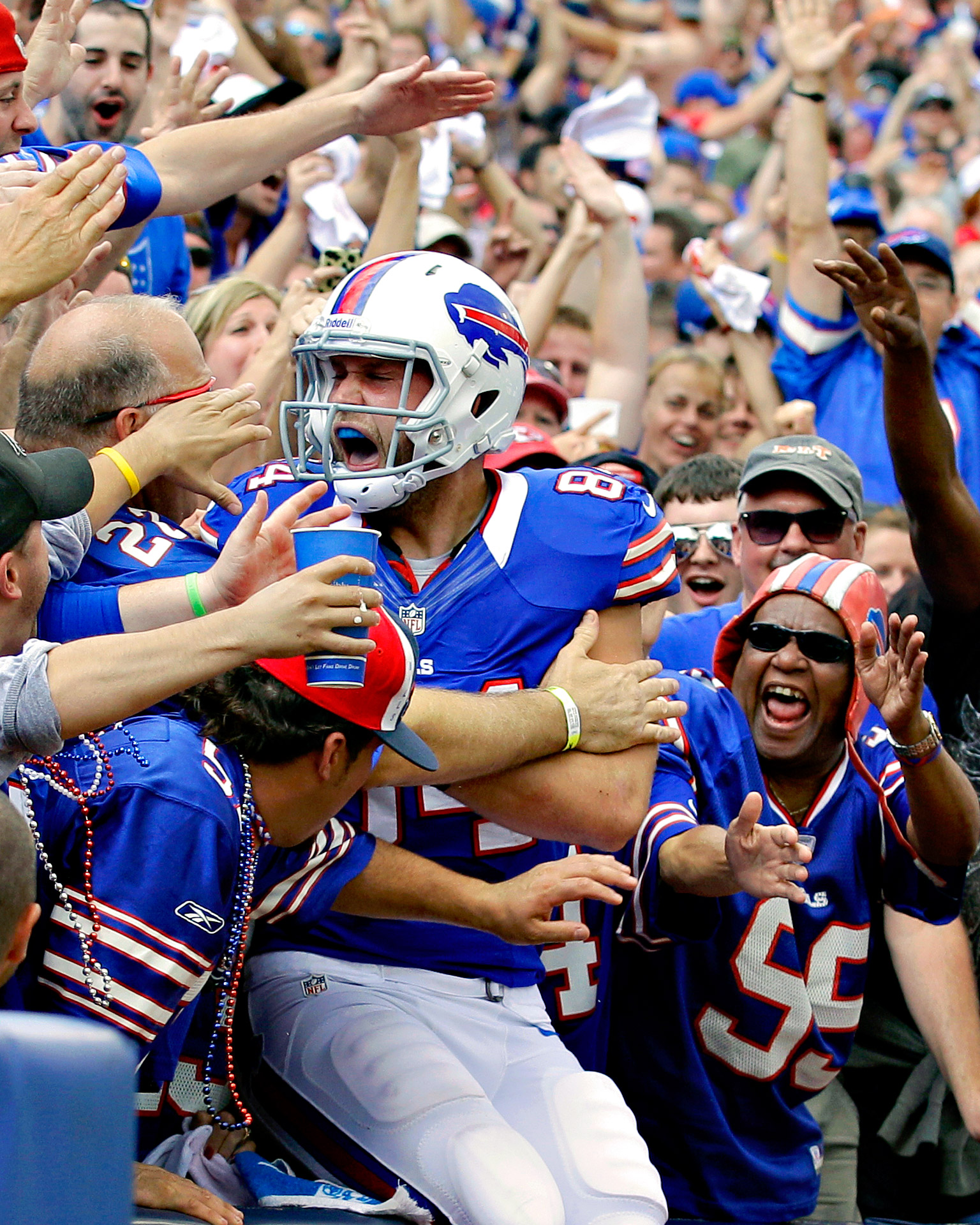 Scott Chandler - Photos of the Day September 17, 2012 - ESPN