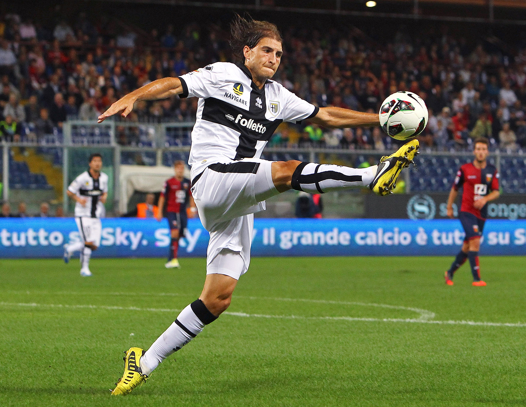 Toe Ball - Photos of the Day September 27, 2012 - ESPN