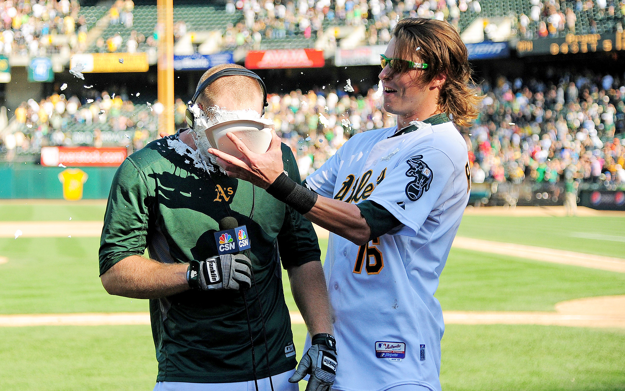 Pie In The Eye - Photos of the Day October 1, 2012 - ESPN