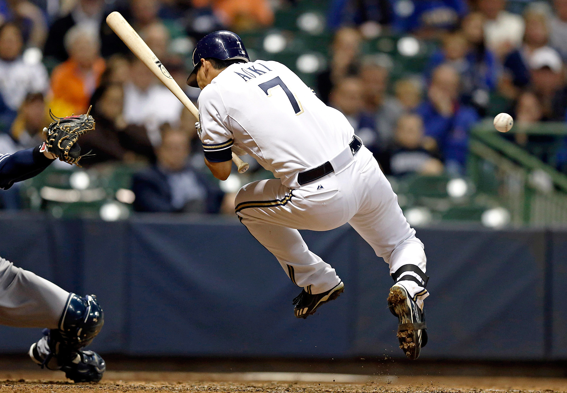 Back Off - Photos of the Day October 3, 2012 - ESPN