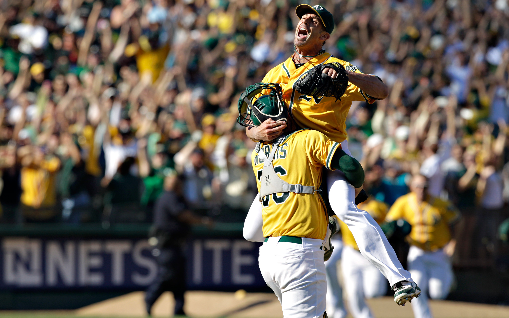 Over the Top - Photos of the Day October 4, 2012 - ESPN