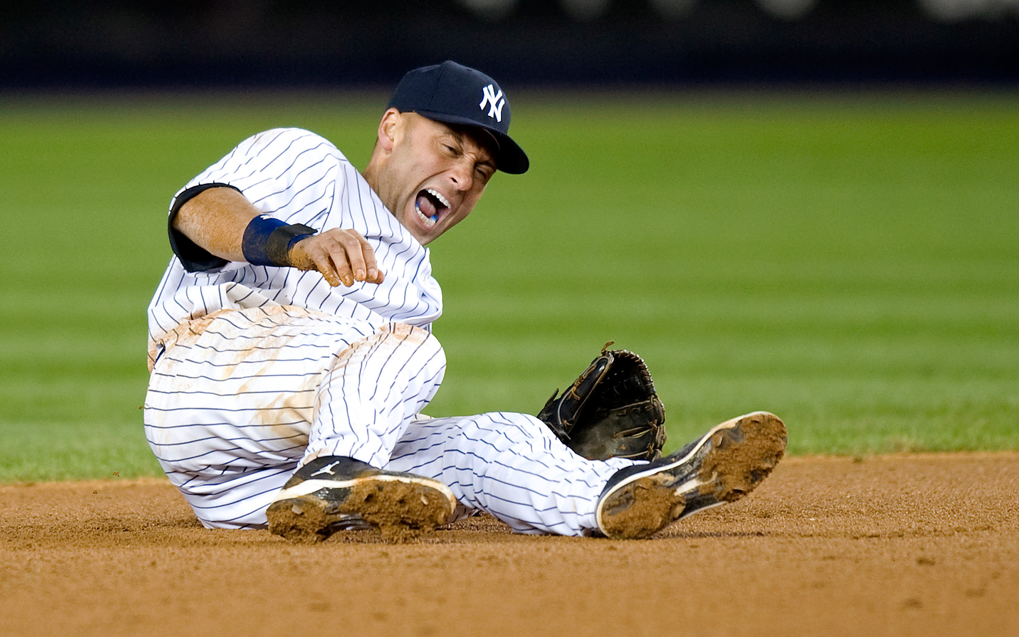 World Of Hurt - Photos of the Day October 15, 2012 - ESPN