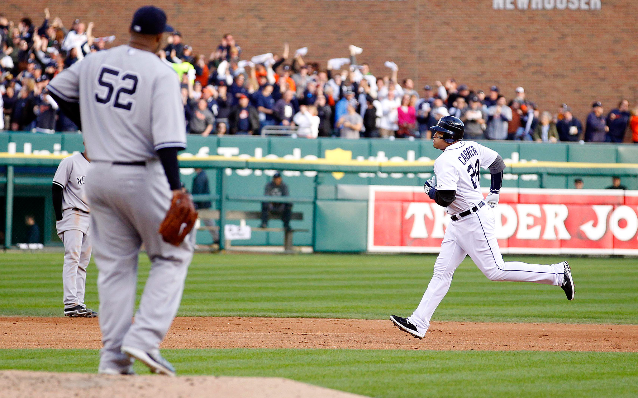 Royal Trot - Photos of the Day October 19, 2012 - ESPN