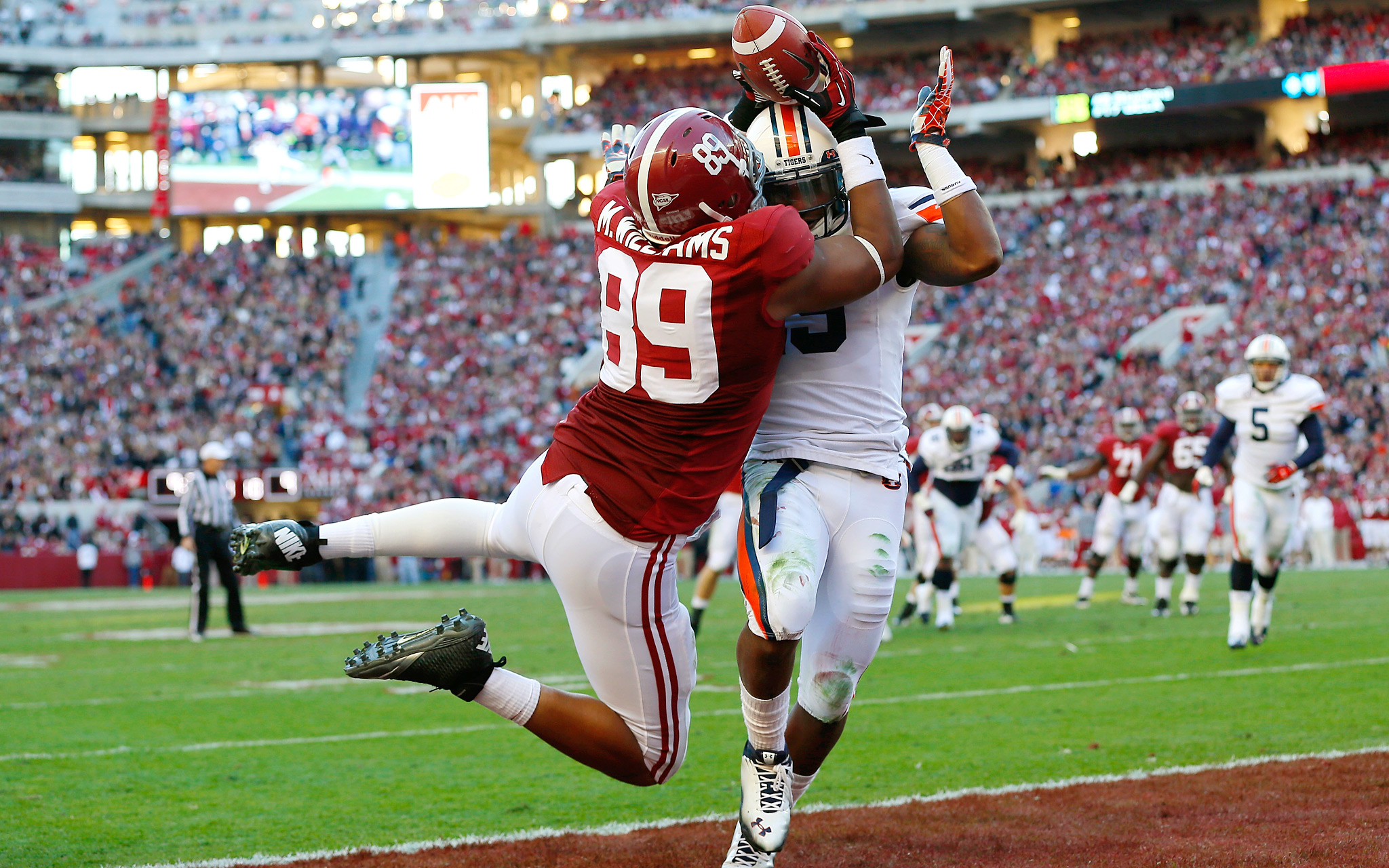 Heads-Up Play - Photos of the Day for Nov. 26, 2012 - ESPN