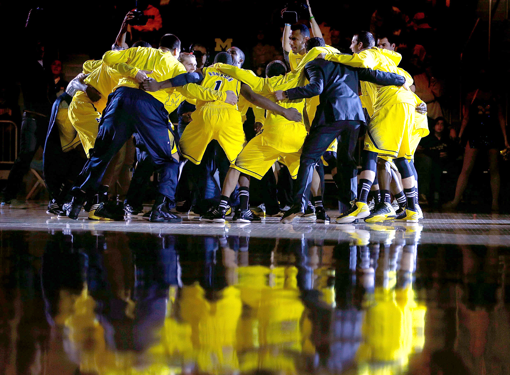 Wolverine Pack - Photos of the Day November 28, 2012 - ESPN