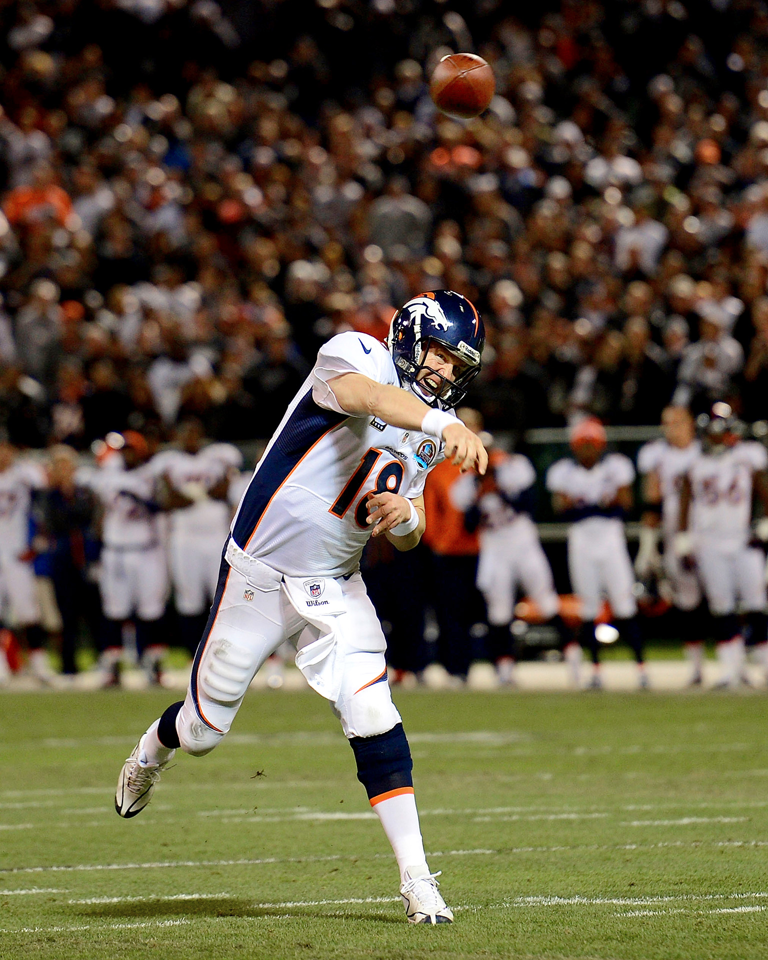 Laser Rocket Arm - Photos of the Day for Dec. 07, 2012 - ESPN