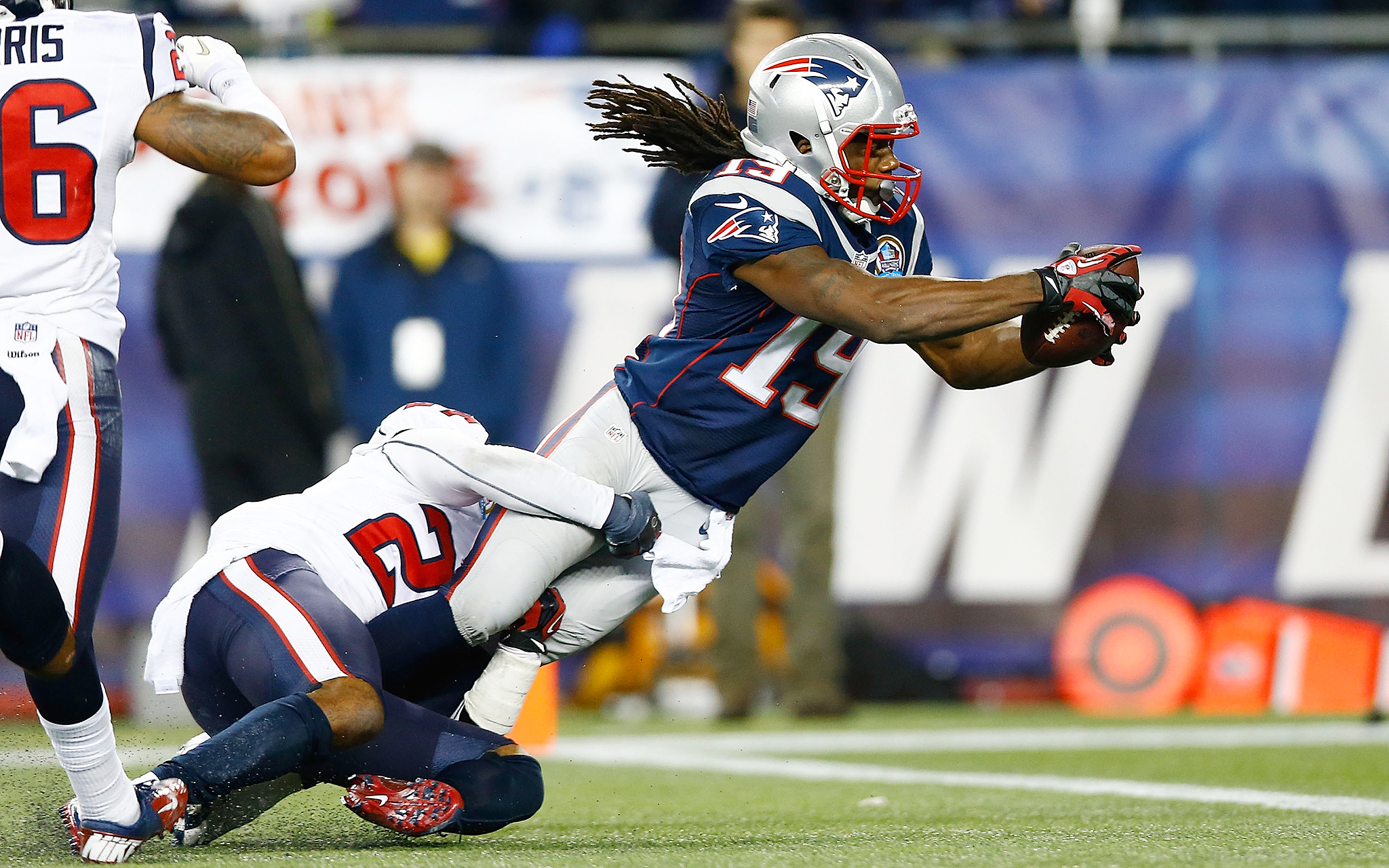 Back In Action - Photos of the Day for Dec. 11, 2012 - ESPN