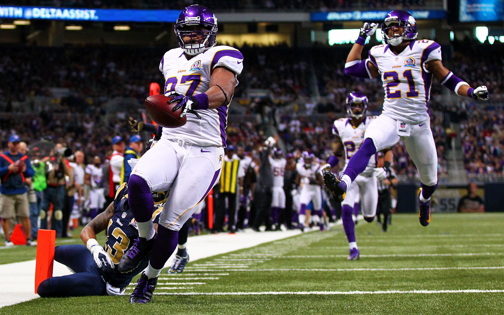 Ever Green - Photos of the Day for Dec. 17, 2012 - ESPN